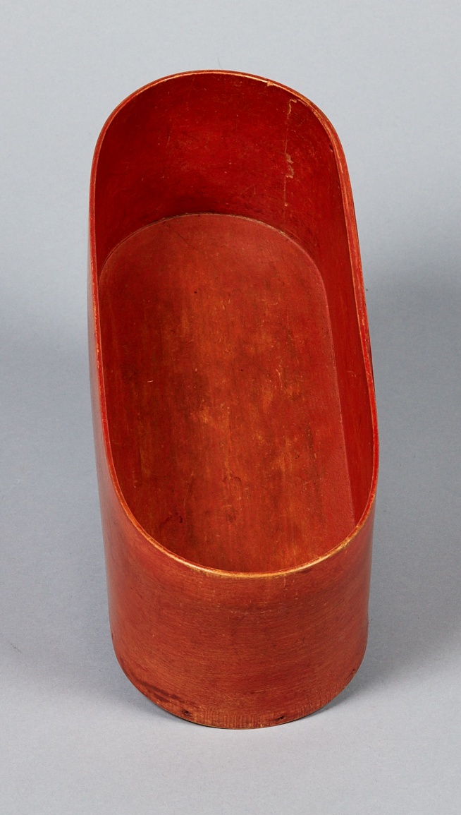 Ellsworth Kelly’s lozenge-shaped oval box – Shaker Museum